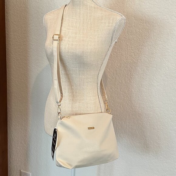 Yani J'Adore | Bags | Yani Jadore Crossbody Shoulder Cream Gold Bag | Poshmark
